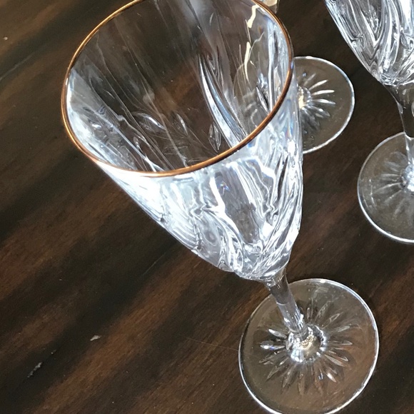 Crystal D'Arques | Dining | Cassandra Gold Wine Glasses Cristal Darques ...